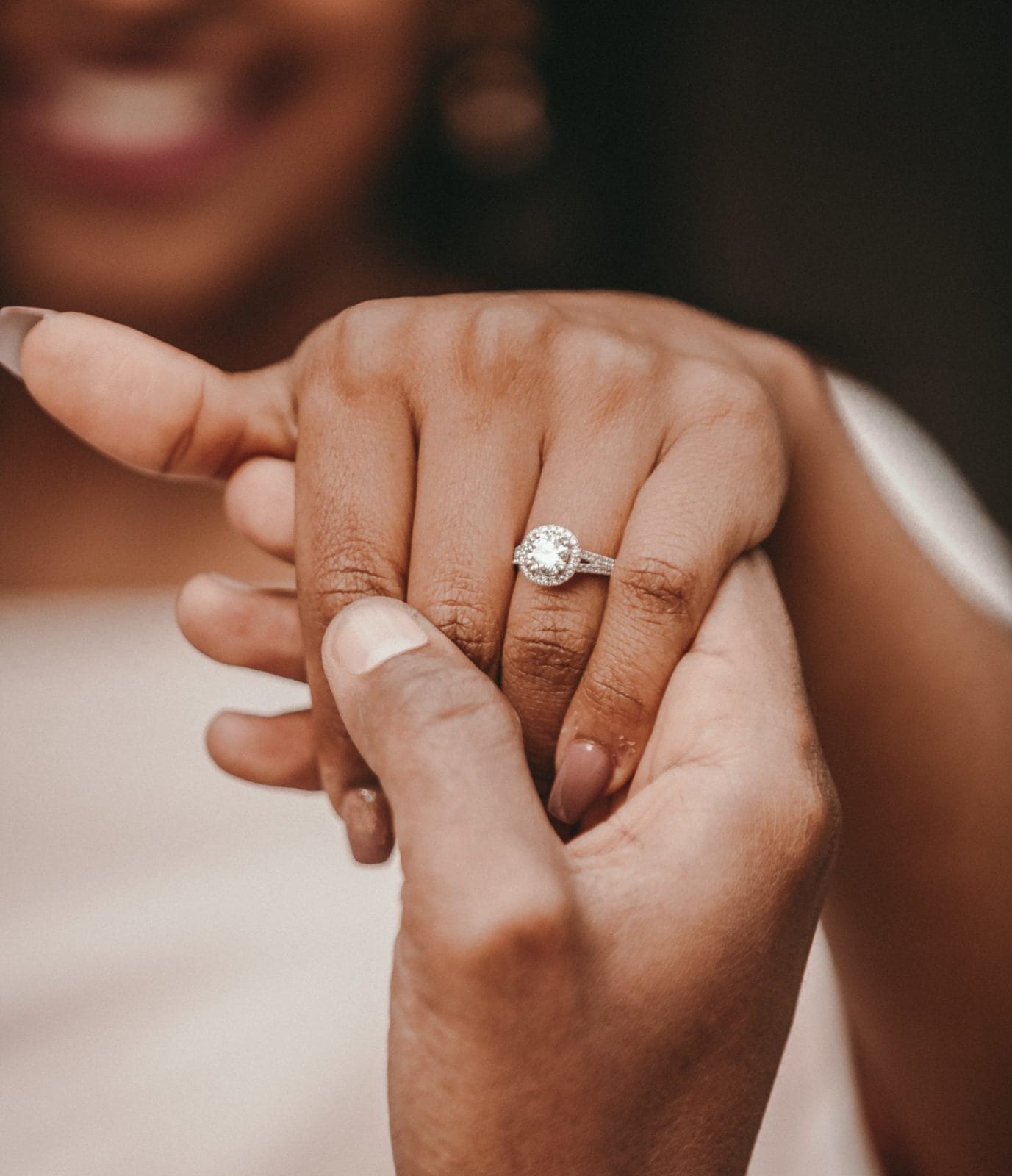 Newly Engaged? Here's What to do Once You're Engaged 💍